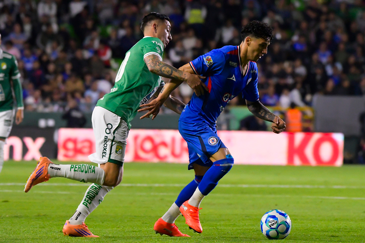 Perdió el nuevo inquilino del Cuauhtémoc: Cruz Azul, superado por León