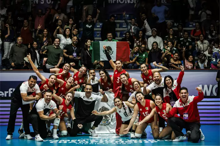 Jugadoras de voleibol de Borregos Puebla sacan la casta por | Grada
